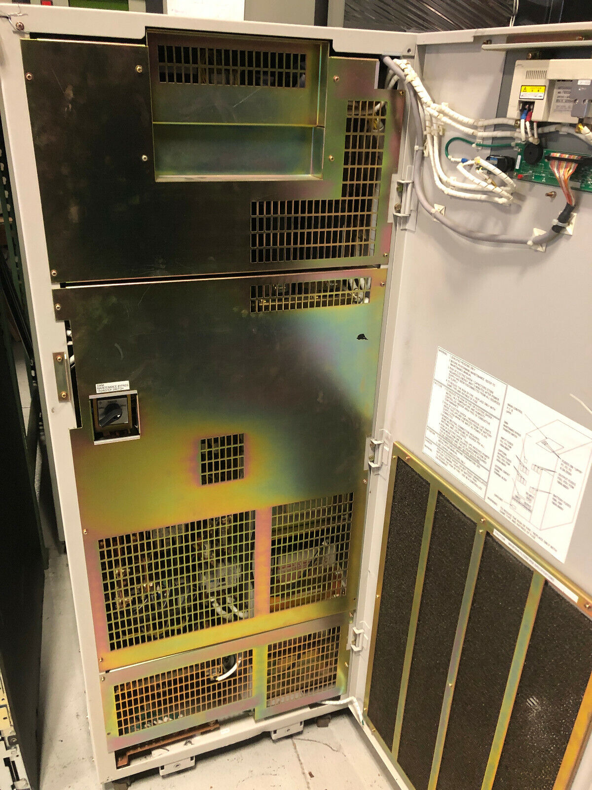 Mitsubishi 2033C Series 30kVA 24kW 208V x 208V 3-Phase UPS System ...