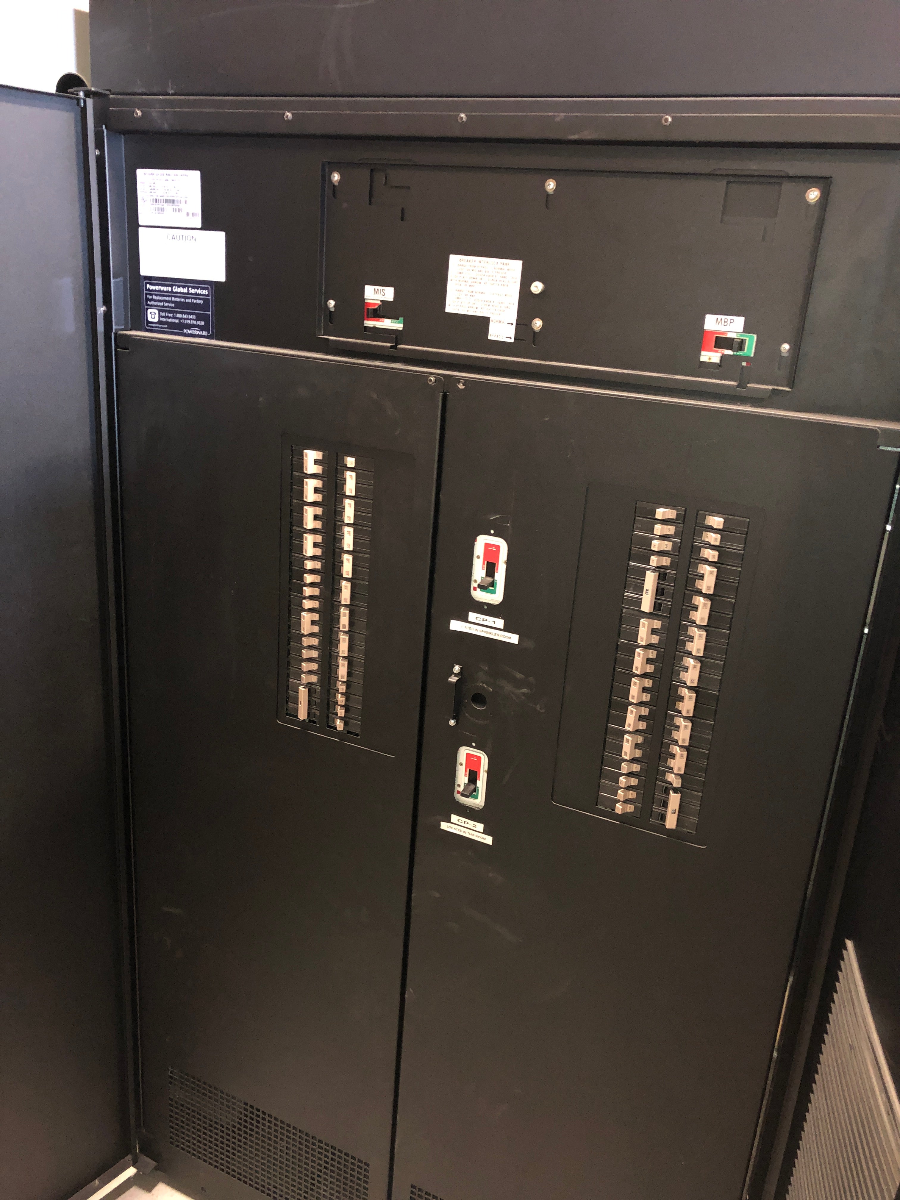 Eaton 9390 Bypass/Integrated Distribution Cabinet for 160kVA UPS Syste ...